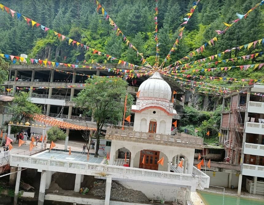 Gurudwara Manikaran Sahib - Sikh Places